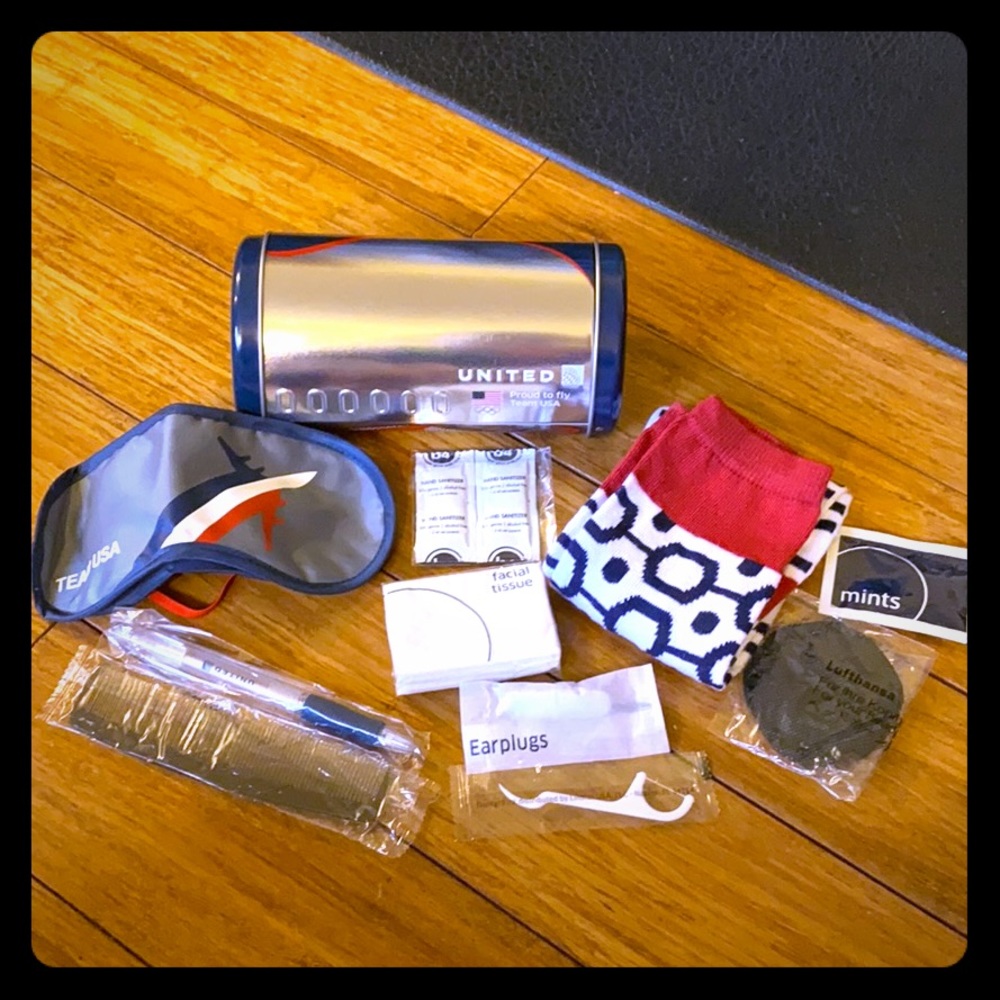 United Airlines First Class Team Usa Bundle - Gem